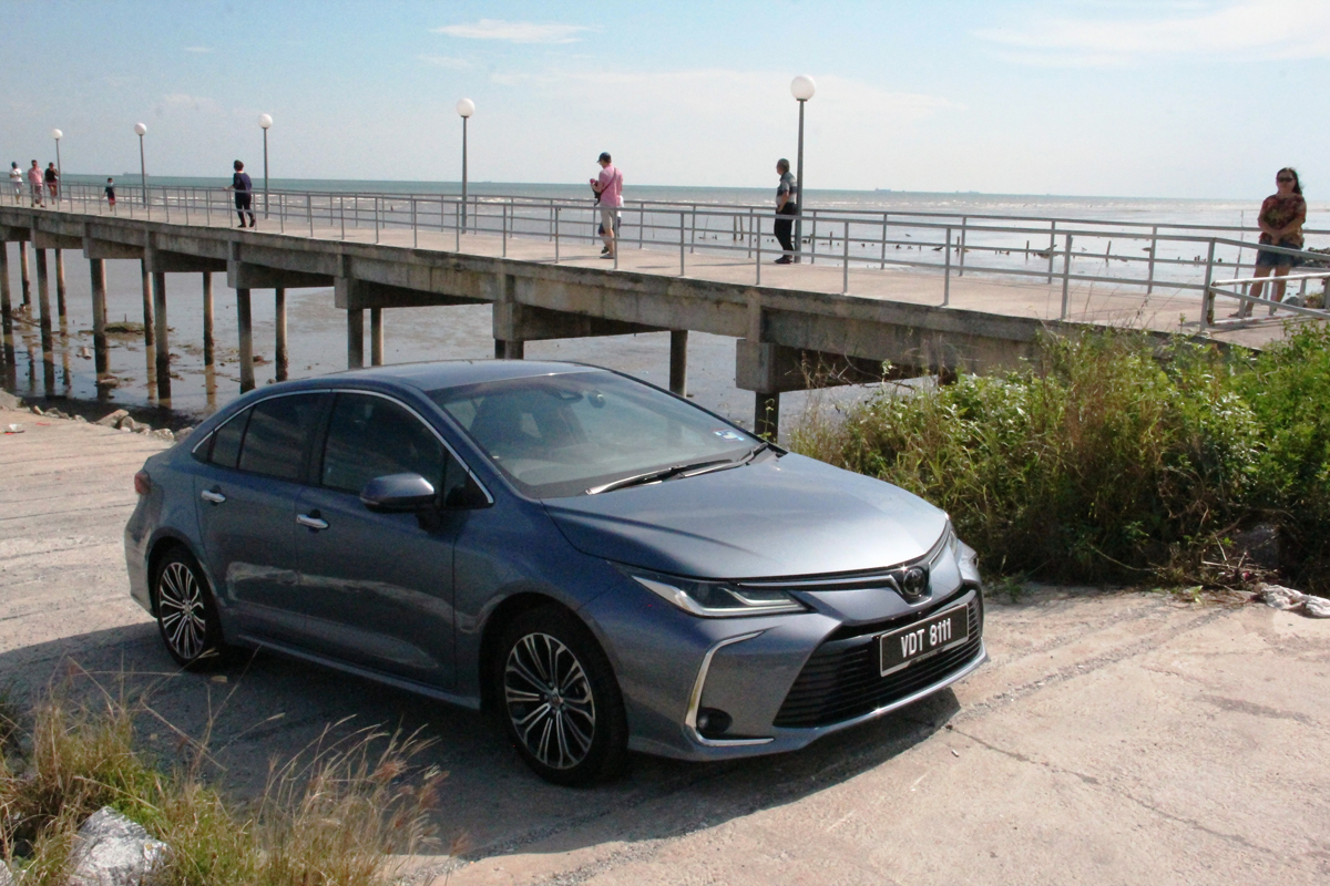 超凡脱俗 第12代TOYOTA COROLLA ALTIS – traction.my